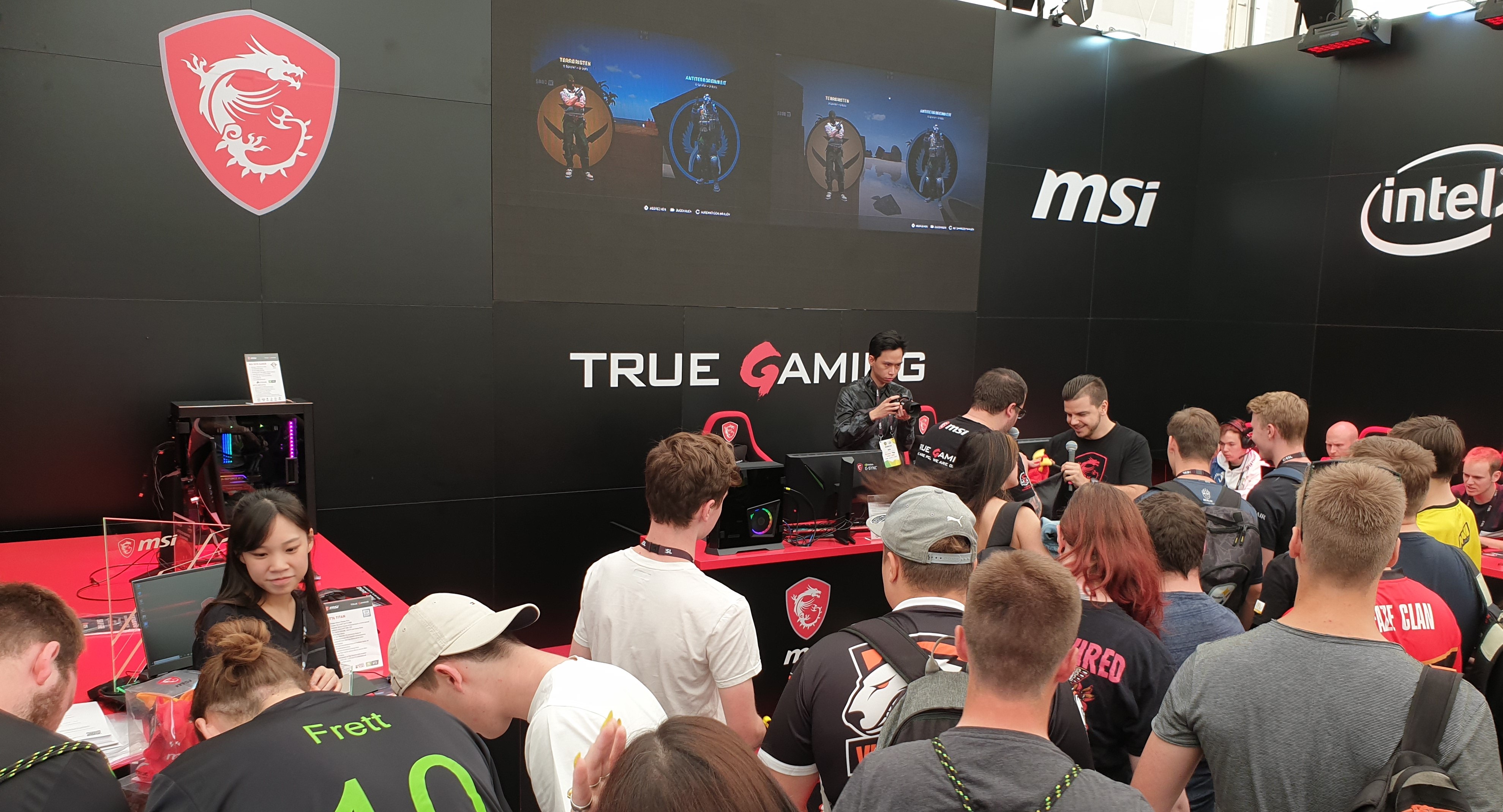 500 MSI booth – PoeHao